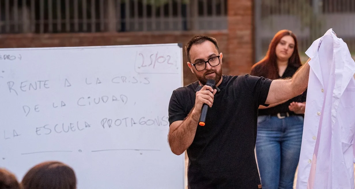 Fondos bajo la lupa, la Justicia investiga y el PJ se ordena: ¿Debe ...